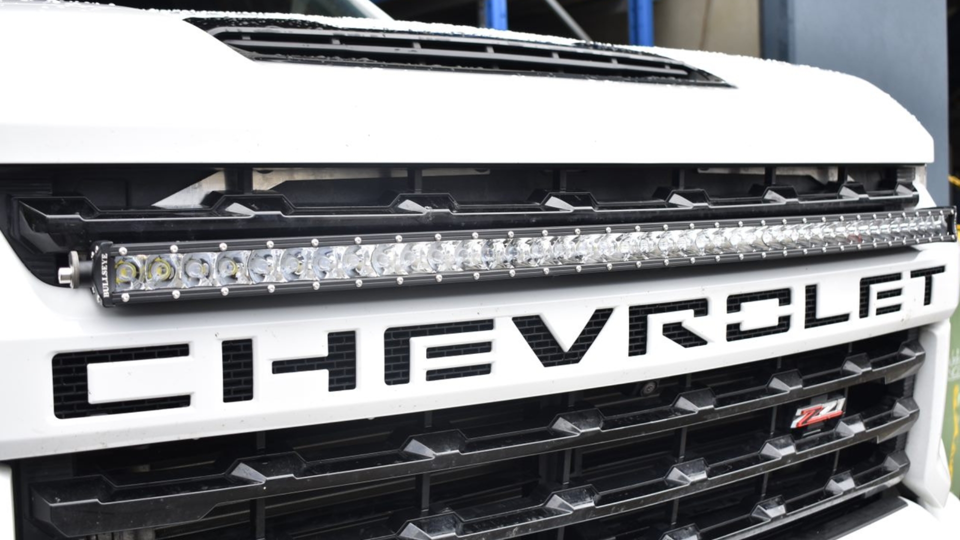 Chevrolet Silverado 2500 HD – Grill Mounting Brackets